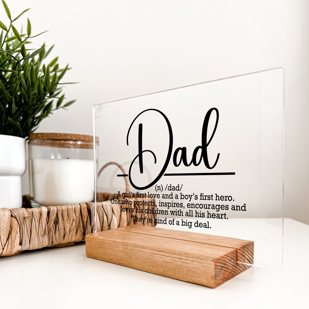 Custom Wood Table Desk Stand Happy Father's Day Best Dad in the World ...