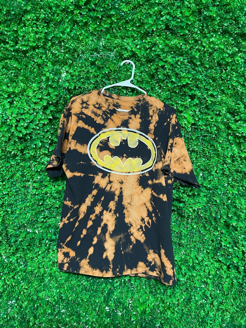 Vintage Acid Wash Batman Logo T-shirt, Adult Mens XL, Ropa reelaborada ...