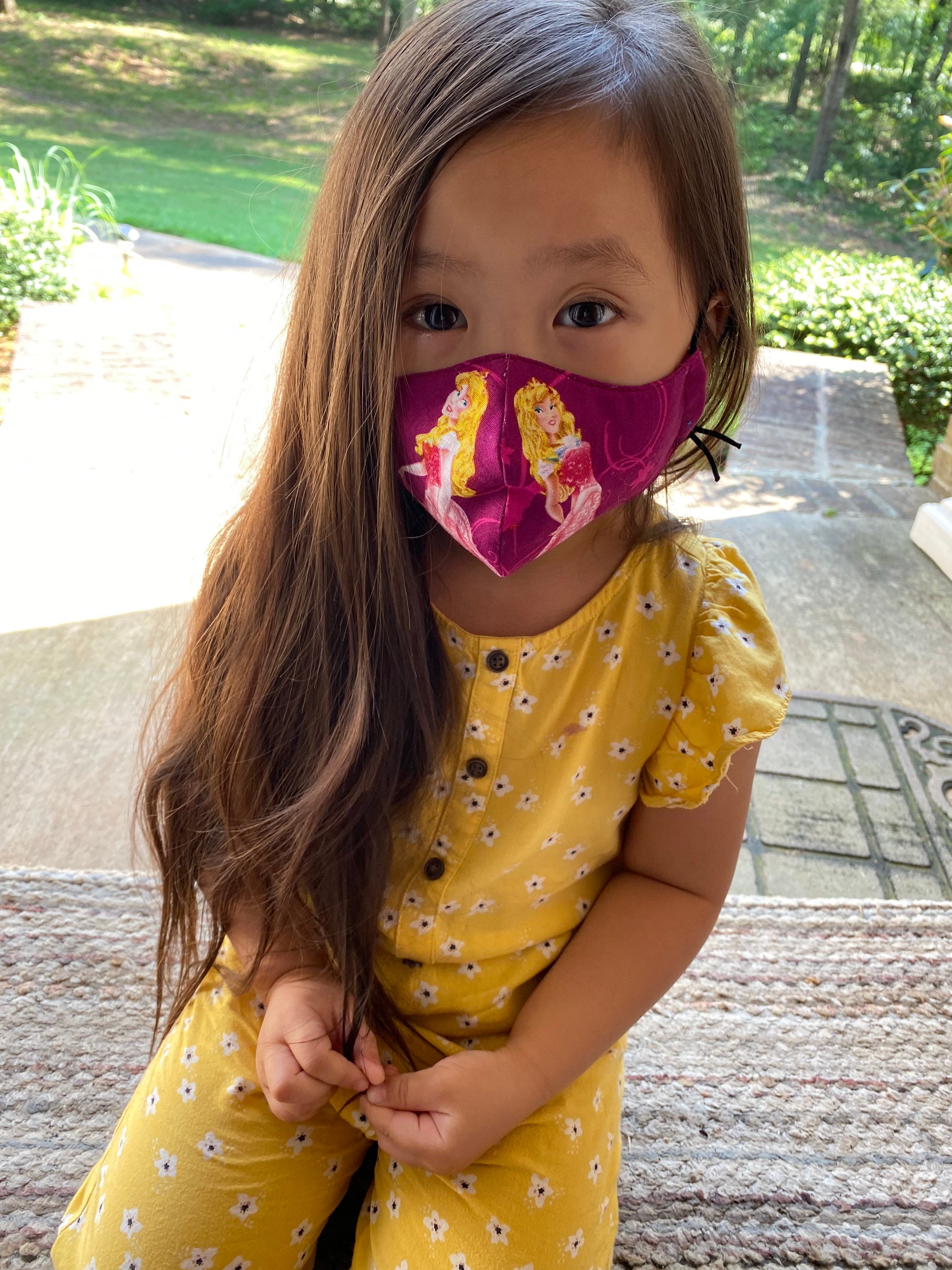 Little Mermaid Ariel and Flounder Adjustable Fabric Face Mask - Etsy.de