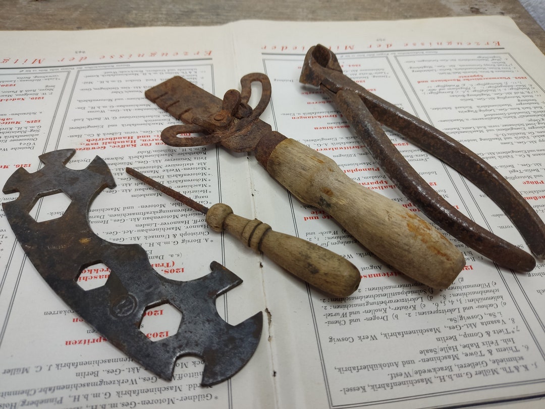 Old Tool Pliers Buggy Wrench Screwdriver Tool Saw Tool Industrial Tool ...