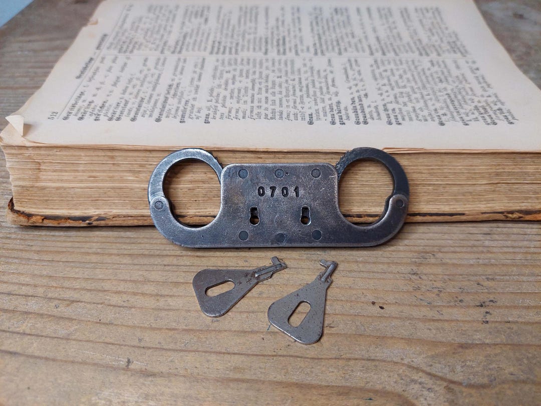 Vintage Tumbcuffs Finger Cuffs Handcuffs With Keys Tumb Cuffs Hand ...