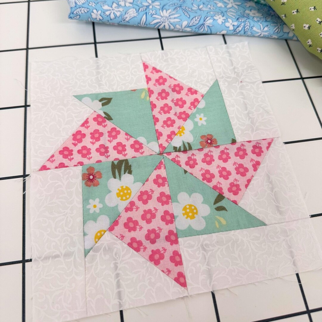 Quilt Pattern for Beginner, Quilt Block Pattern, Pinwheel Quilt Pattern ...