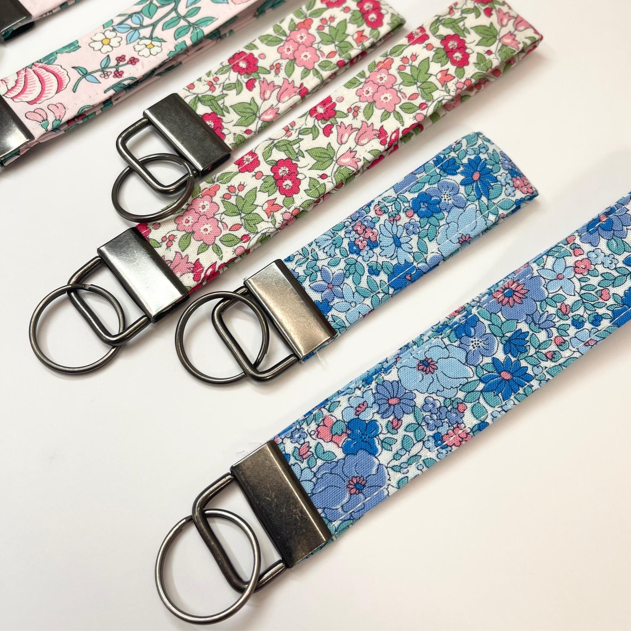 Fabric Wristlet Sewing Pattern: Beginner-friendly Key Fob (PDF Pattern ...