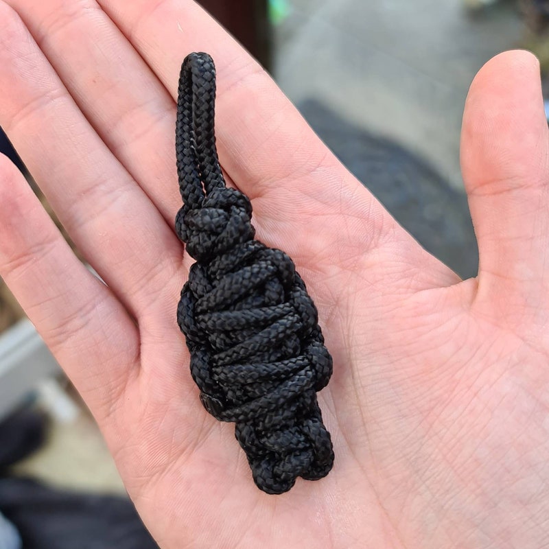 Paracord Buddy - Etsy
