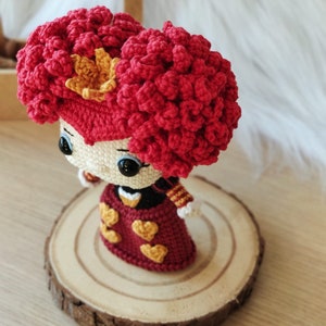 AMIGURUMI PATTERN Red Queen Crochet Pattern | Lewis Carroll Alice in ...