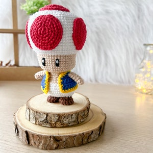 AMIGURUMI PATTERN Toad Crochet Pattern | Game Crochet Tutorials for ...
