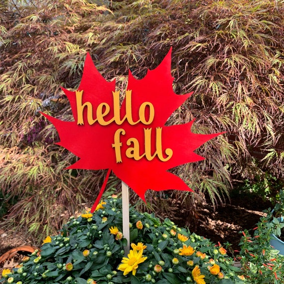 Maple Leaf Welcome Garden Stake | Etsy