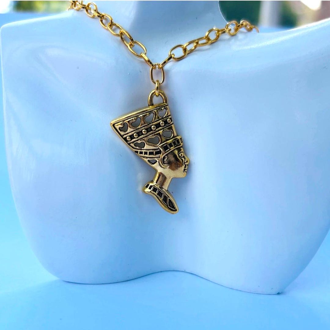 Egyptian Queen Goddess Chain Necklace, Nefertiti Flower Mystical Luck ...
