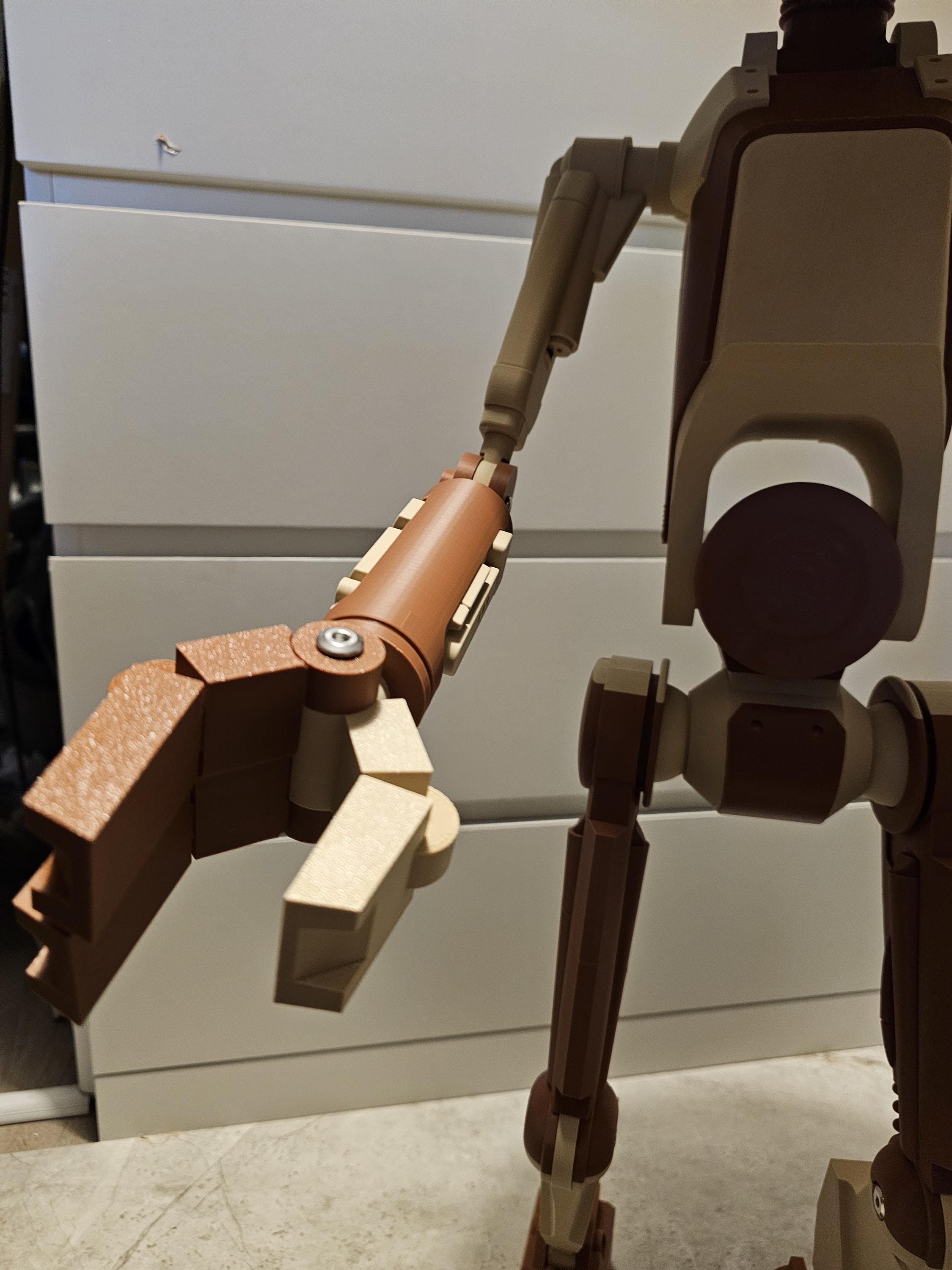 Pit Droid Life Size | 1:1 Scale, Poseable, Star Wars Prop - All ...