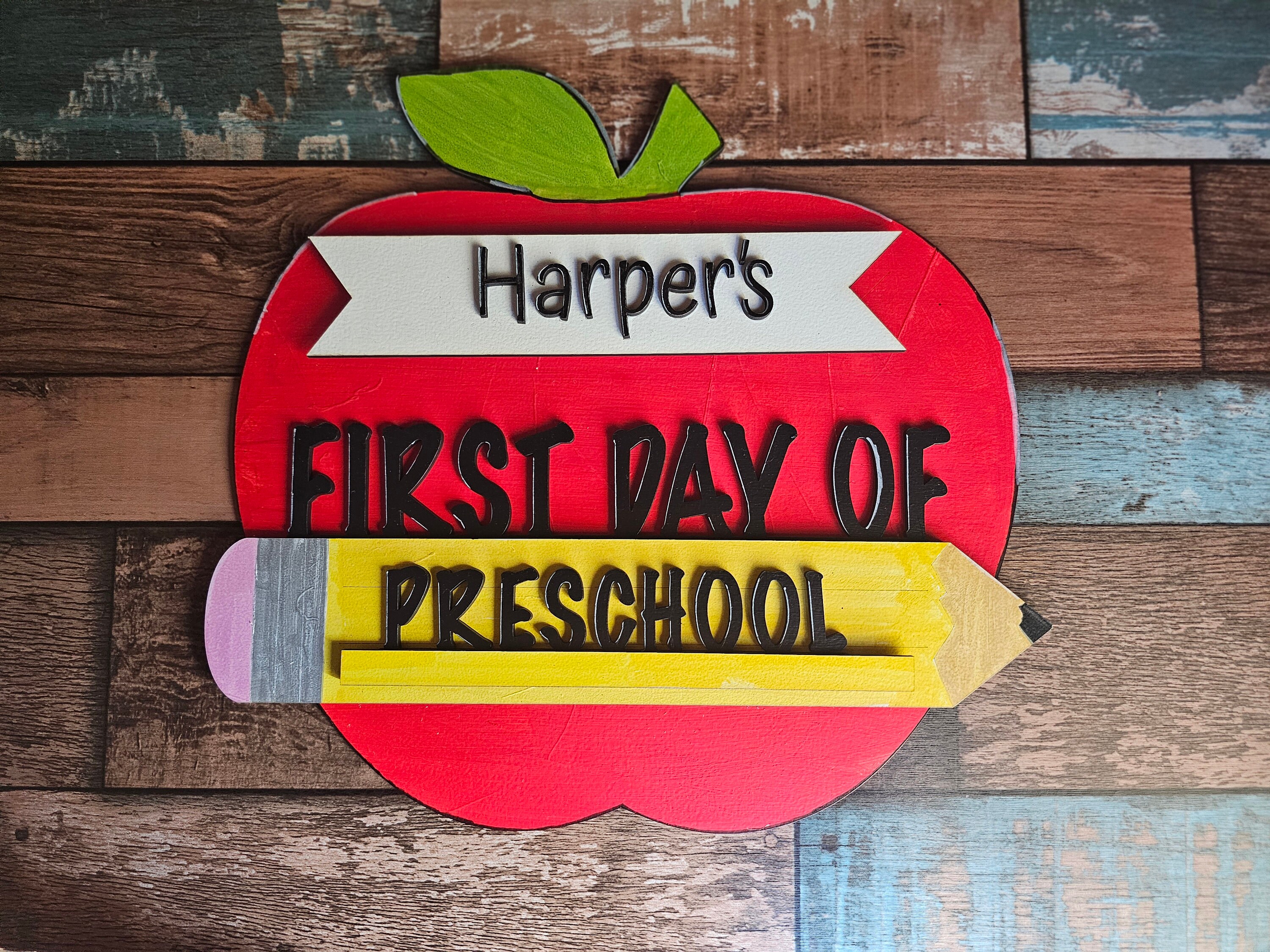 Cute Apple Back to School Sign, First Day Last Day of School Photo ...