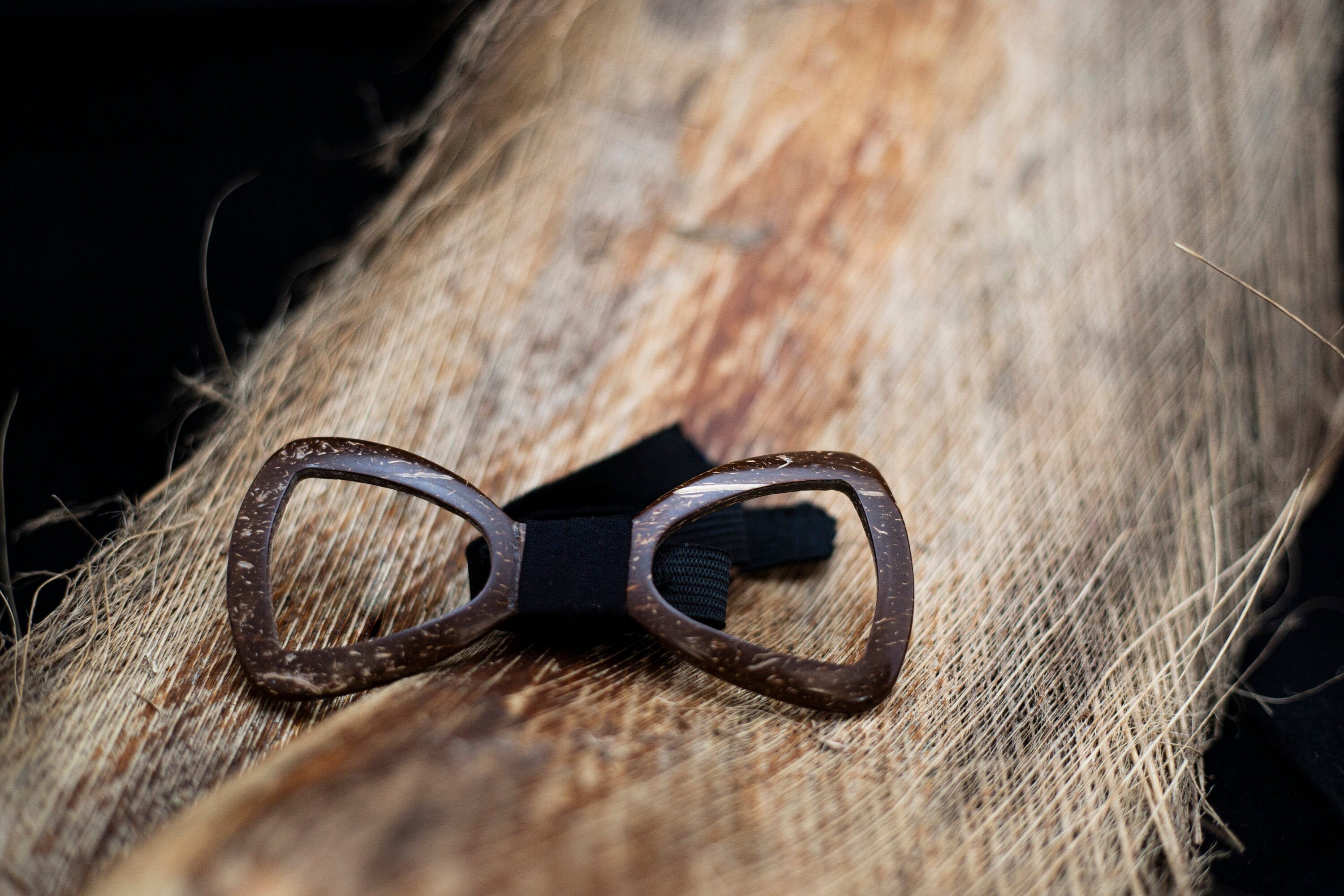 Handmade Coconut shell Bow Tie Wooden Bow tie Black walnut | Etsy