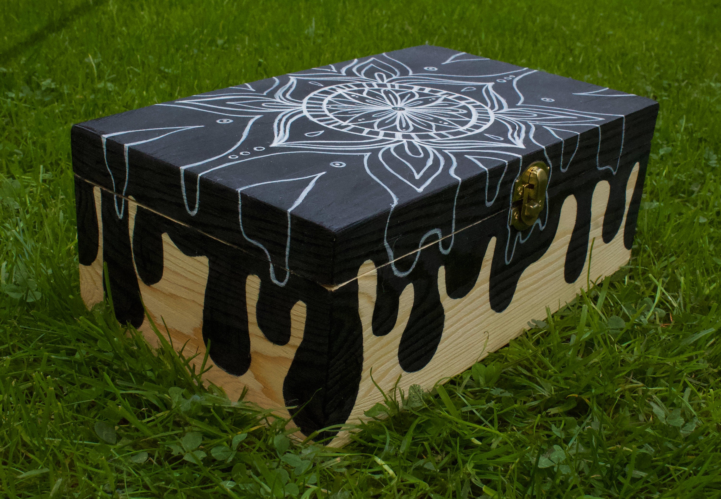 Large Custom Stashbox / Weed Box / Keepsake Box / Stoner Box / Storage ...