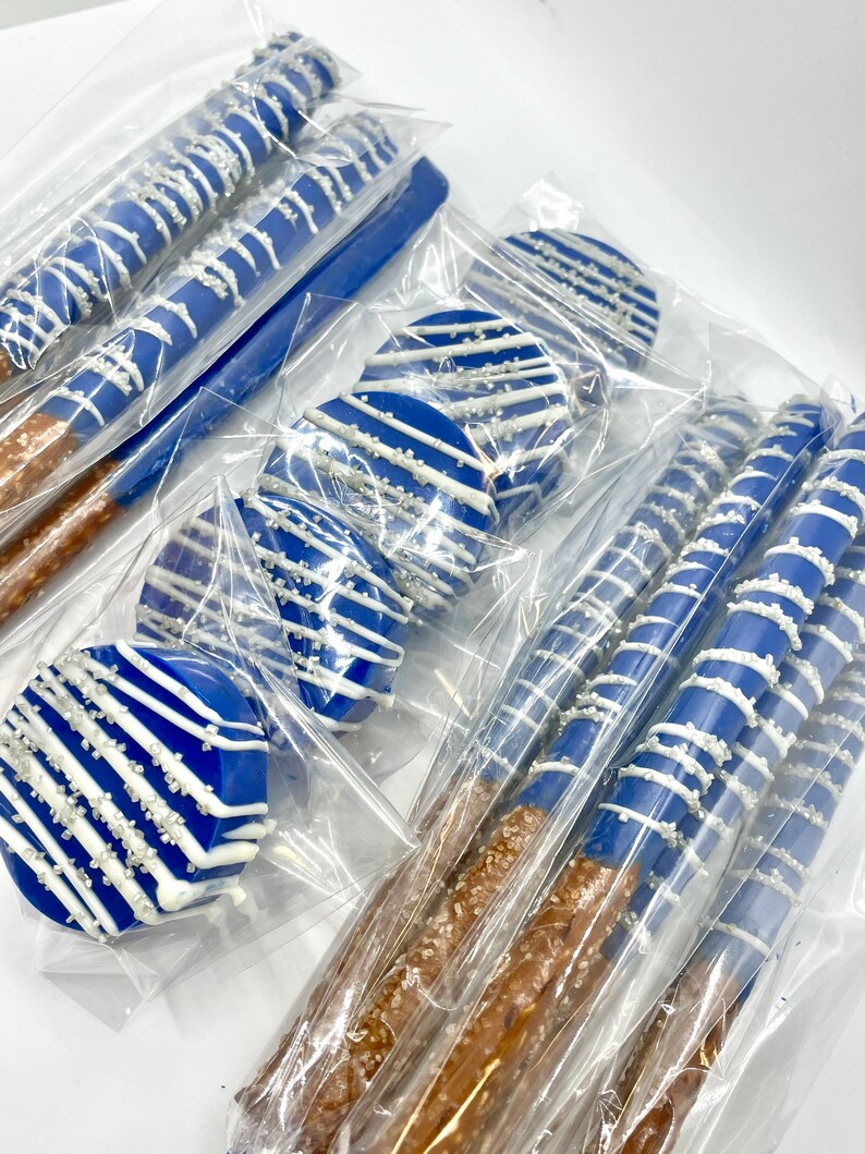Blue Silver Winter Wonderland Theme Chocolate Covered Pretzel Rods ...