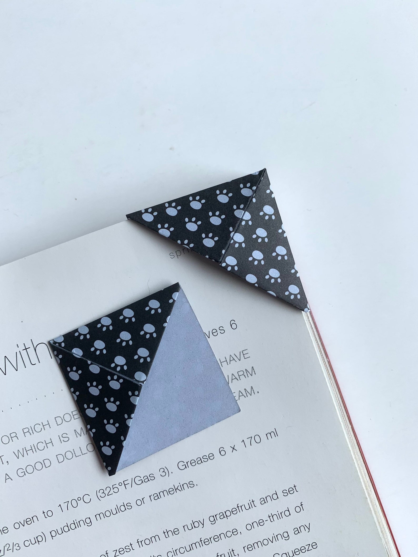 Paper Corner BOOKMARKS, Page Corner Bookmark, Page Corner - Etsy