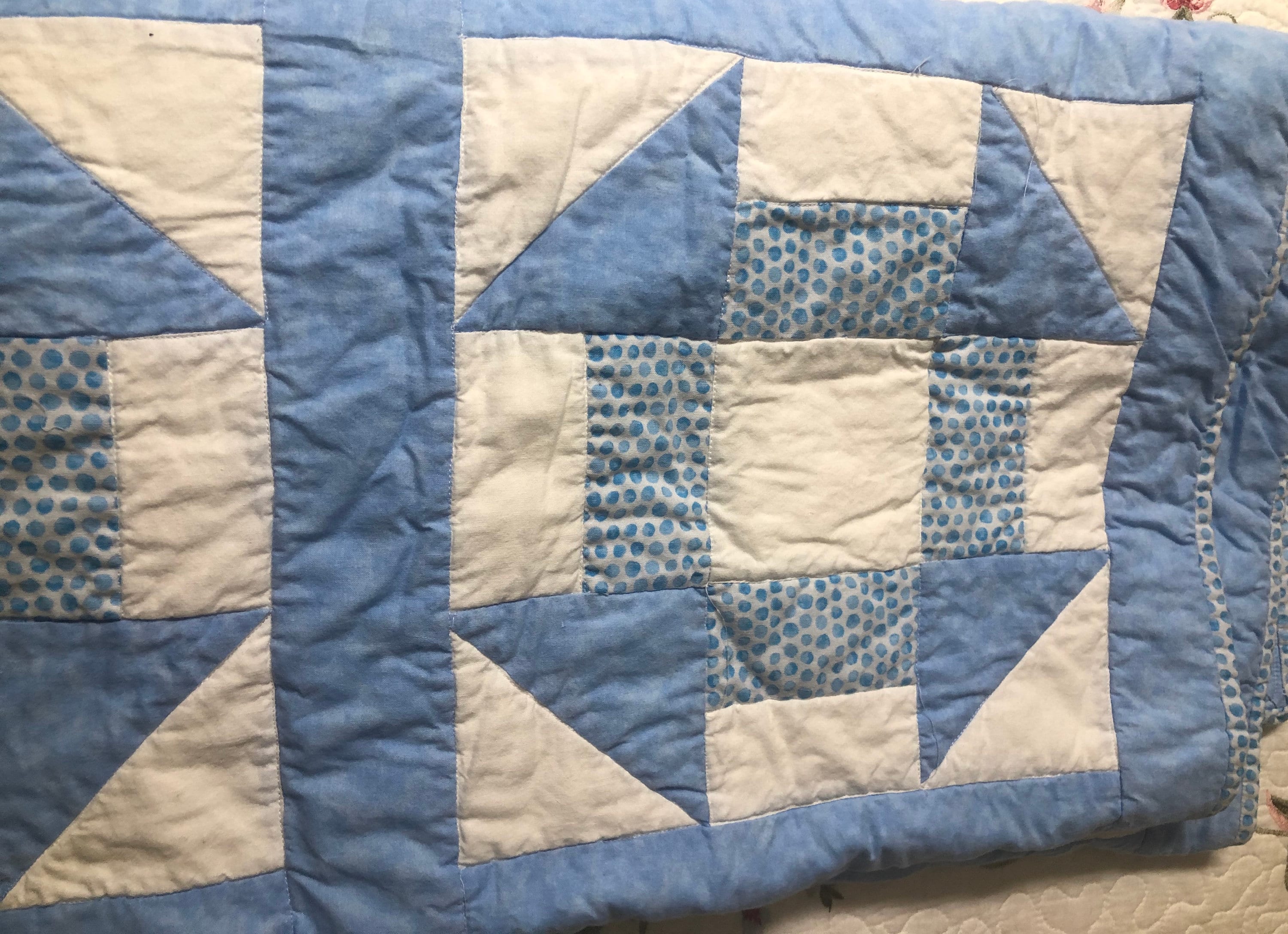 Blue and White Monkey Wrench Pattern Quilt 46” X 57” - Etsy