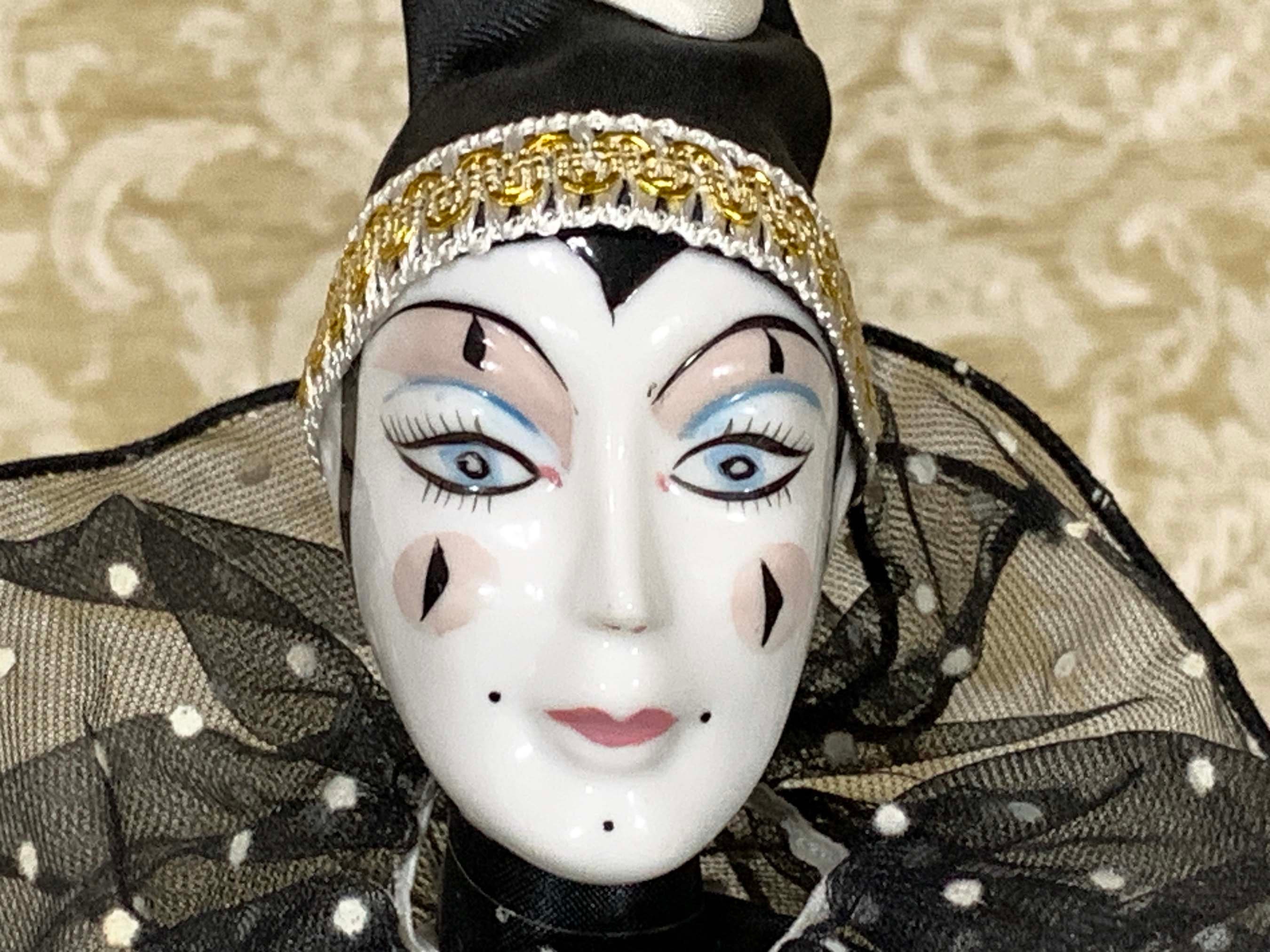 Stunningly Beautiful Vintage 1980s Harlequin Clown Doll - Etsy