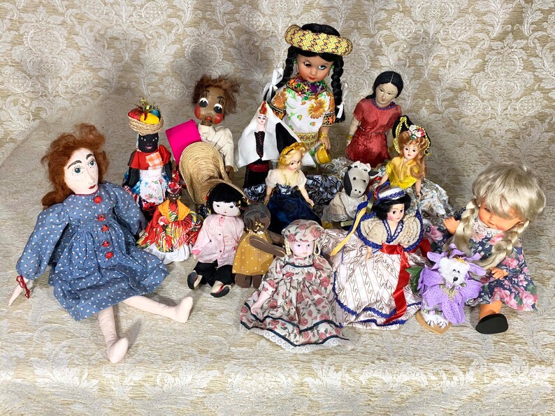 Collection of 16 Unique Vintage Dolls - Etsy