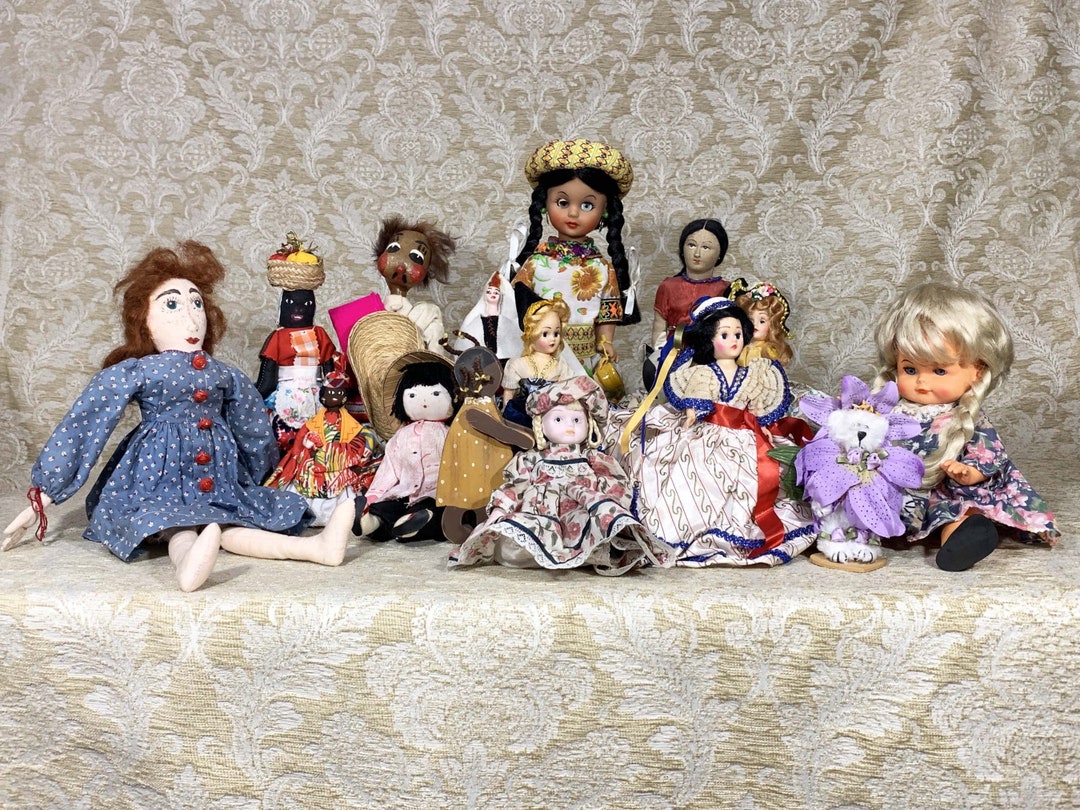 Collection of 16 Unique Vintage Dolls - Etsy