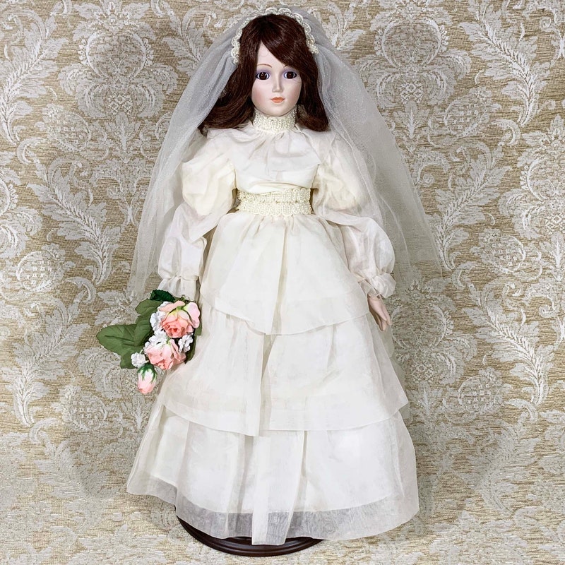 Vintage Bride Doll - Etsy