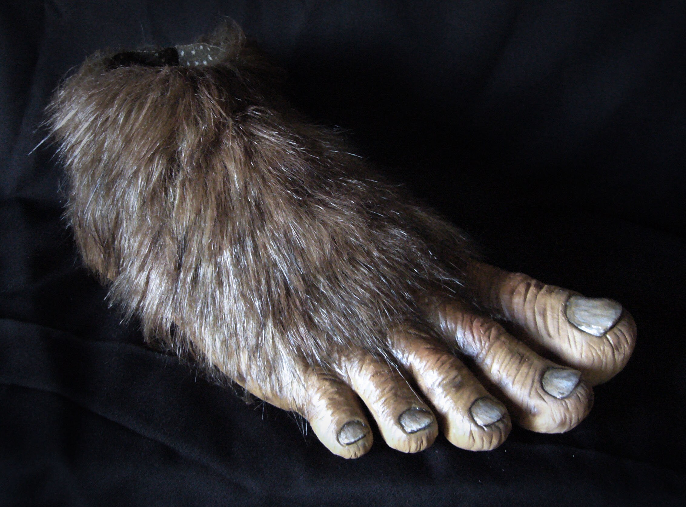 Bigfoot Latex Hand Gloves,(pair), Sasquatch, Yeti, Halloween Costume ...