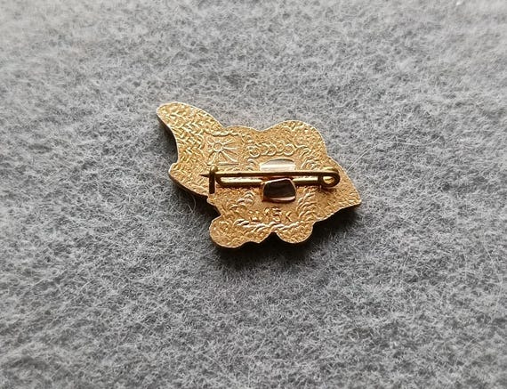 Baby Elephant Dumbo Badge USSR Pin Icon - Gem