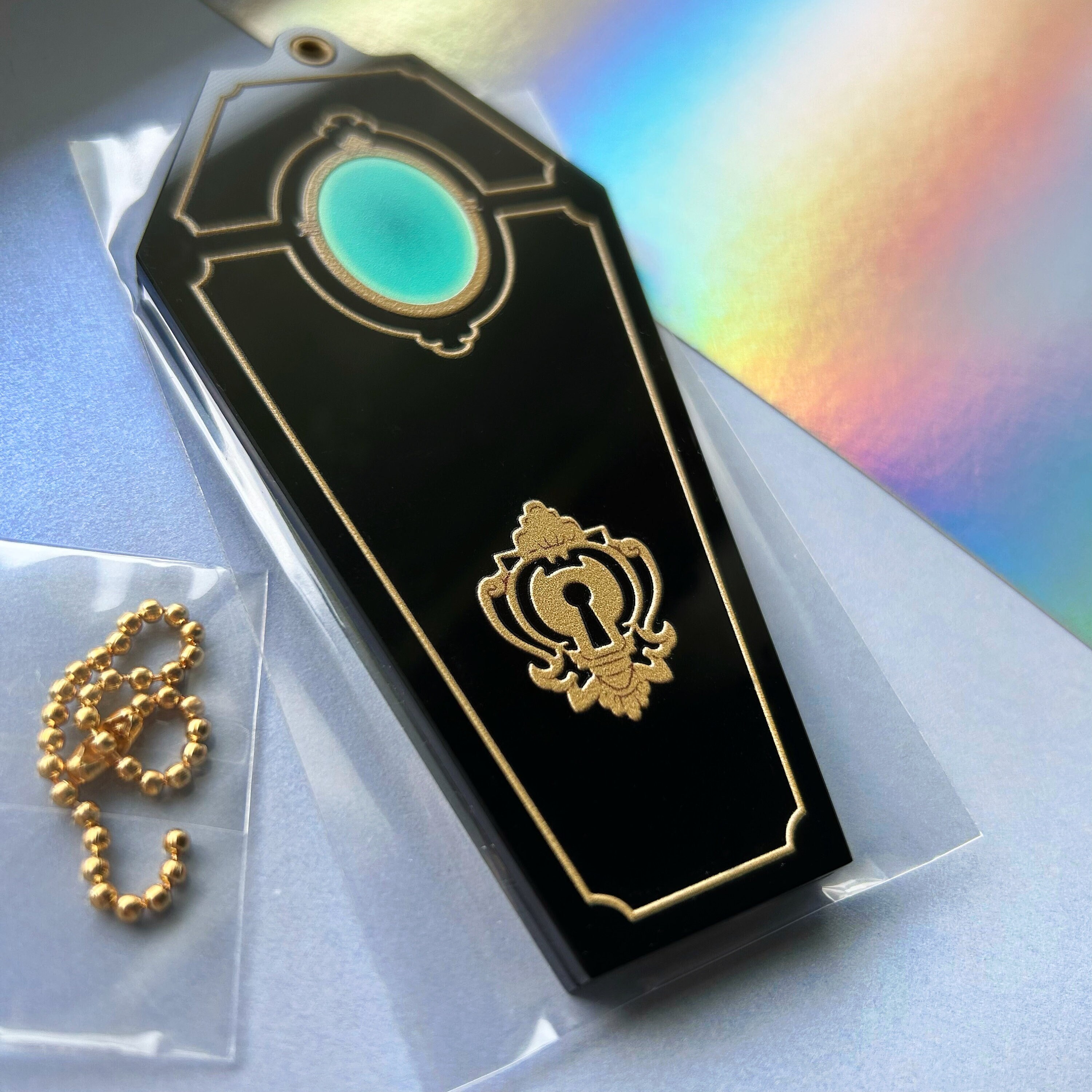 ACE slides Open Twisted Wonderland Acrylic Coffin Keychain, Bag Charm ...