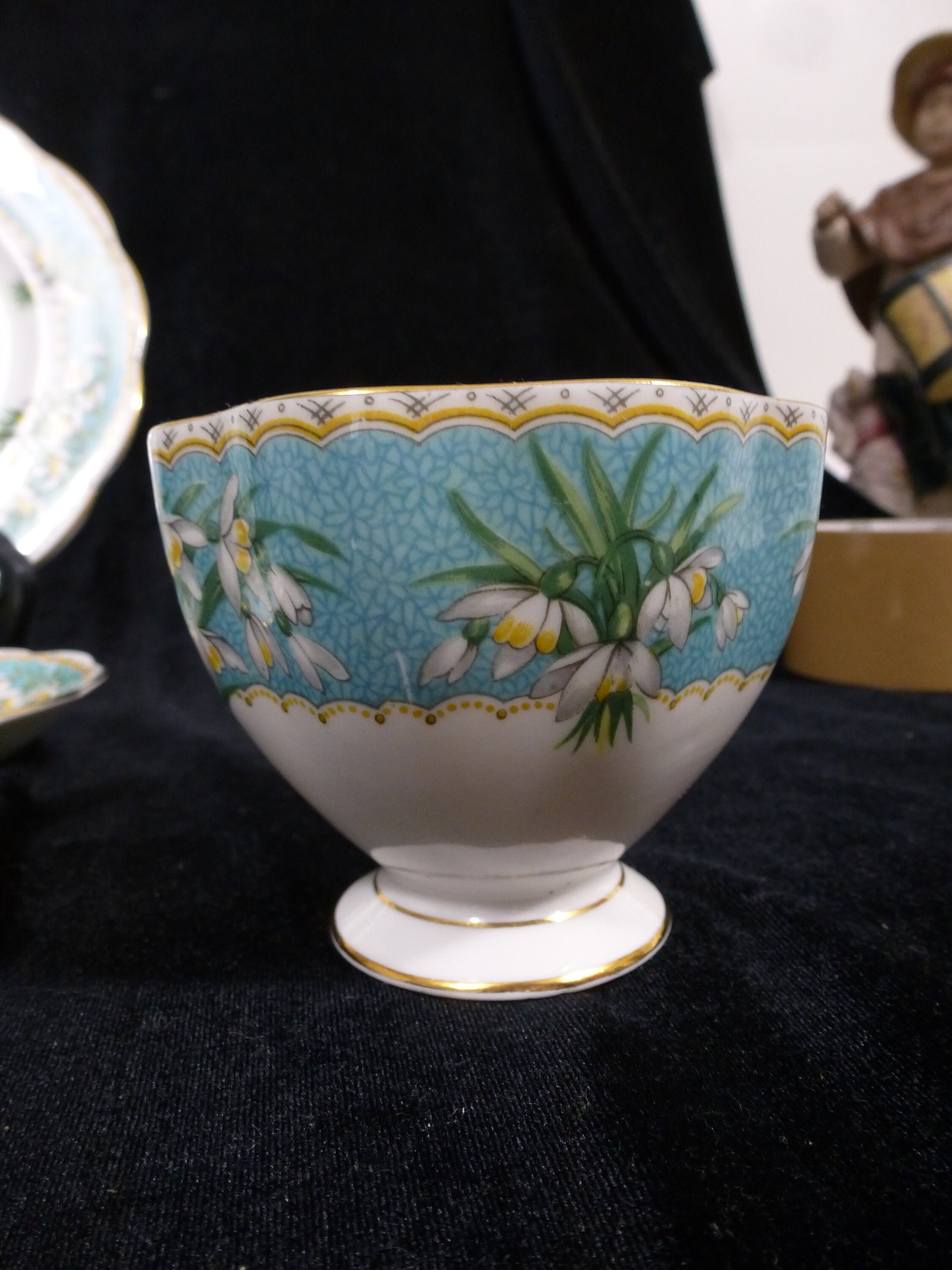 Vintage Queen Anne English Bone China Trio Set Marilyn Snowdrop Flower ...