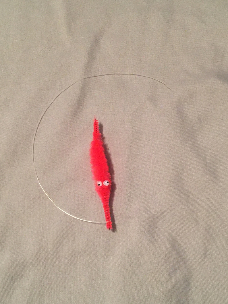 5 Pack of Mini Worms on a String - Etsy