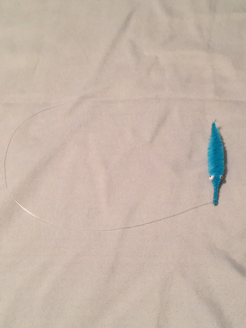 5 Pack of Mini Worms on a String - Etsy