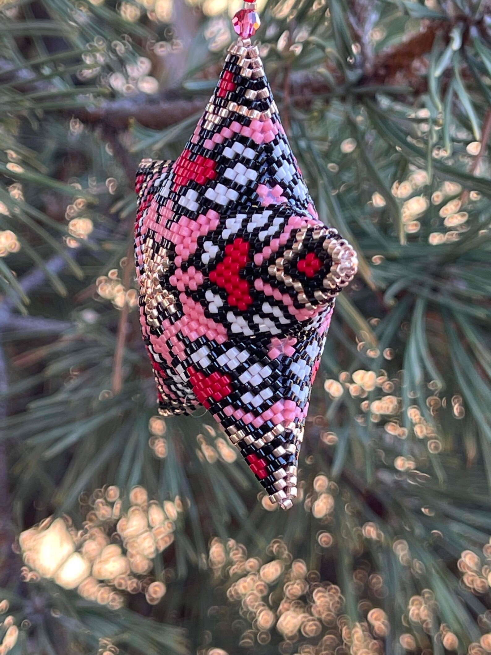 Winged Heart 3D Peyote Star Pattern PDF, Peyote Star Pattern Tutorial ...