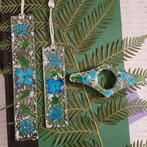 Custom Flower Bookmark & Page Holder Sets | Etsy
