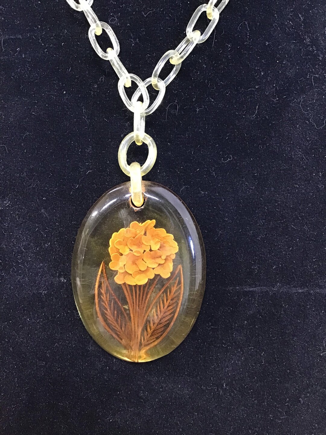 Bakelite Carved Flower Pendant Art Deco Necklace Carved Flower PENDANT ...