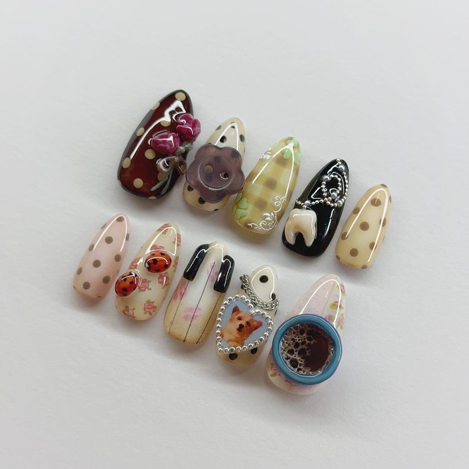 Momento | Reusable Nails | 2000s Nails | Nostalgia Core | Kidcore Nails ...