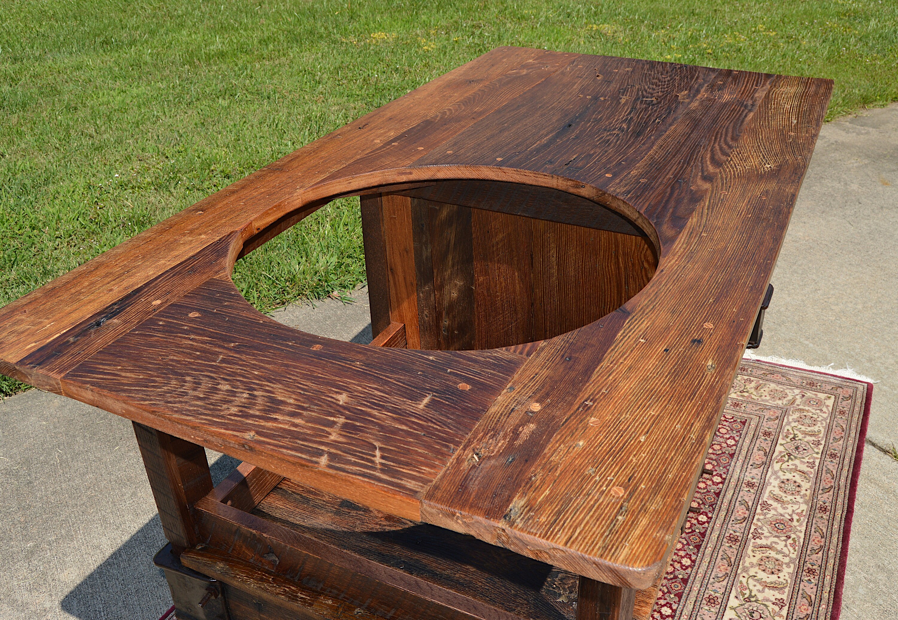 Big Green Egg Grill Table/stand -**pickup Only in NC**- Wormy Chestnut ...