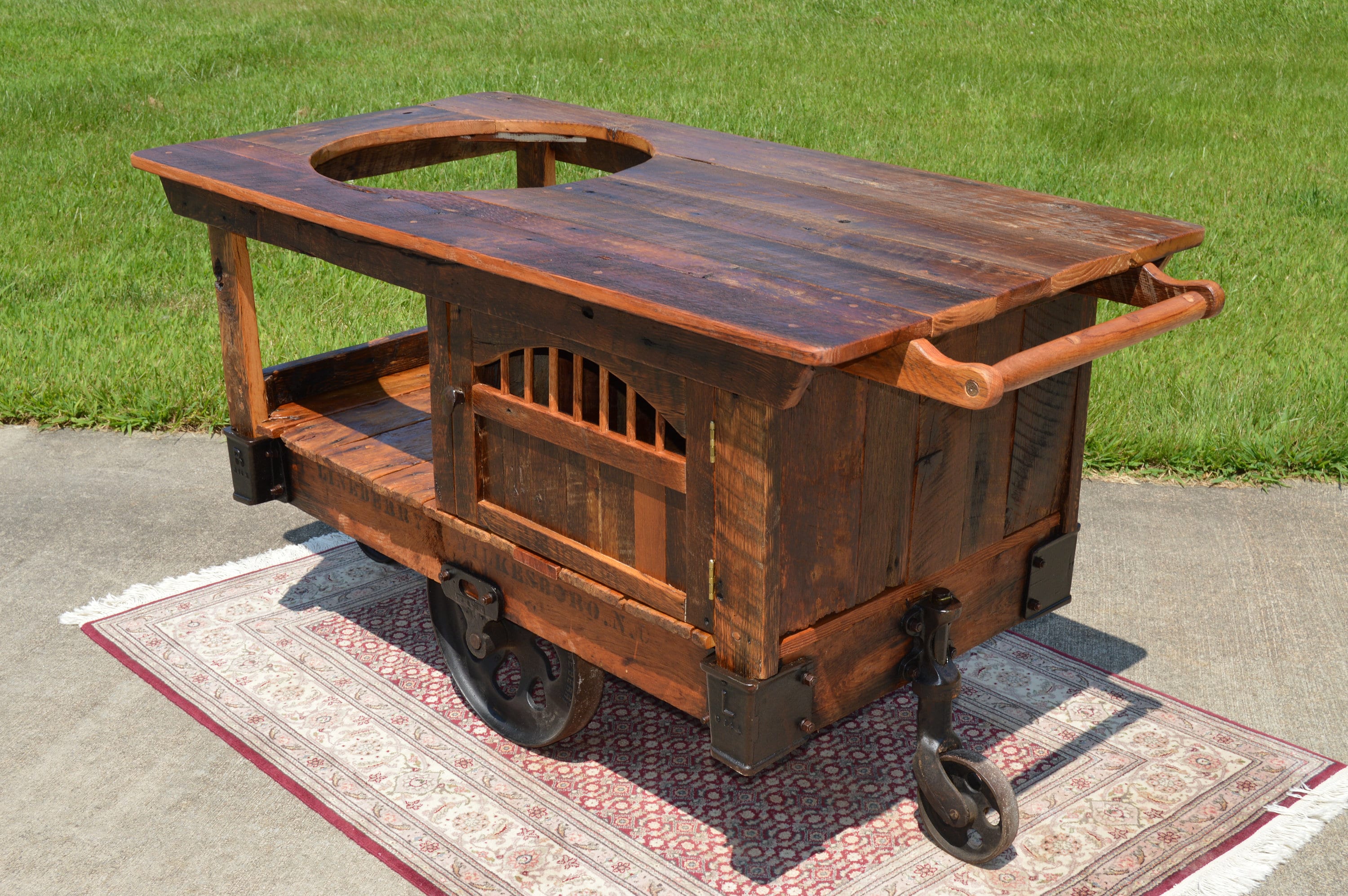 BGE Egg Grill Table/stand Cabinet 2 pickup Only in NC - Etsy
