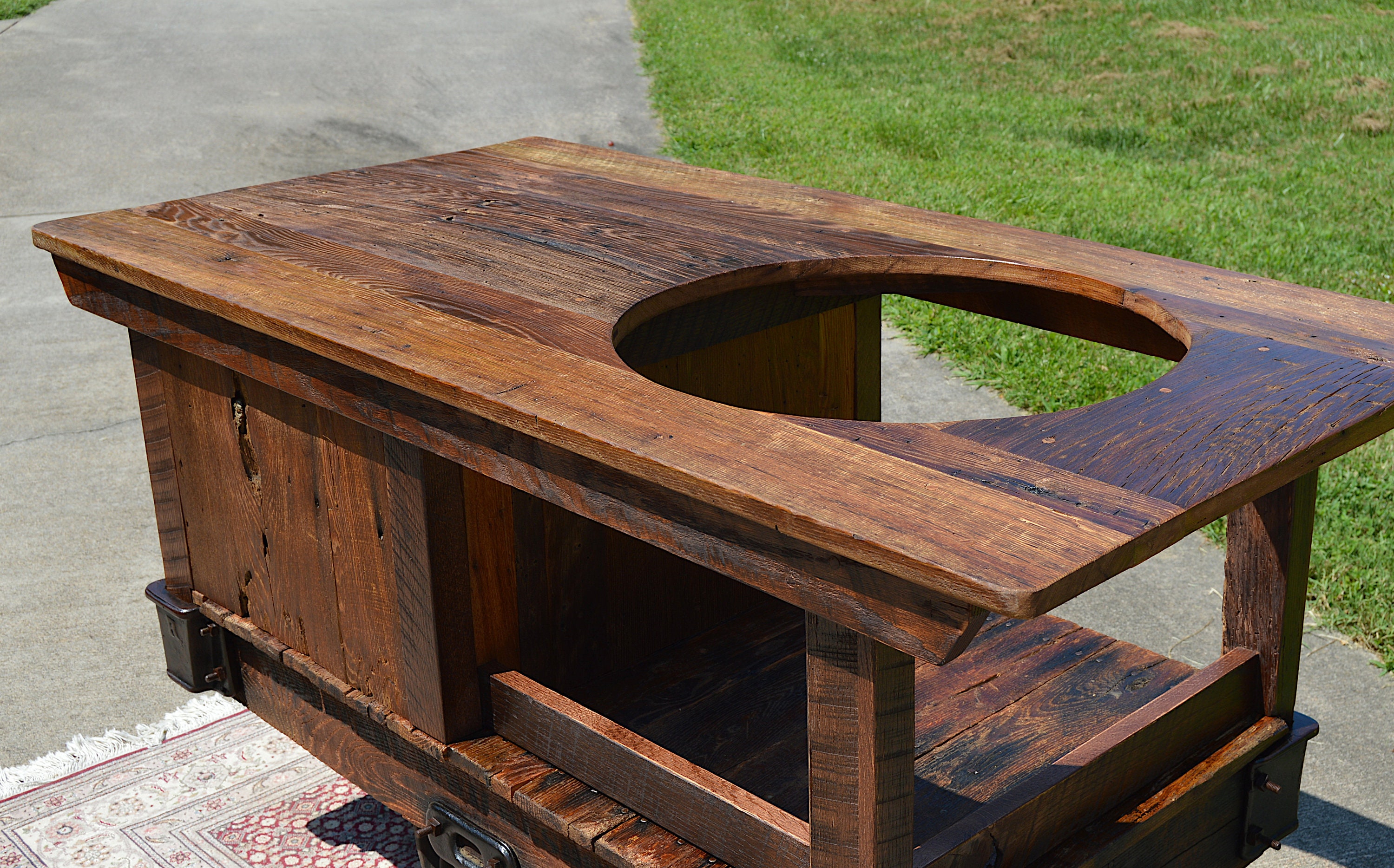 Big Green Egg Grill Table/stand -**pickup Only in NC**- Wormy Chestnut ...