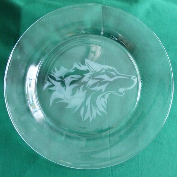 Shaggy Howler Wolf clear etched glass plate - Etsy