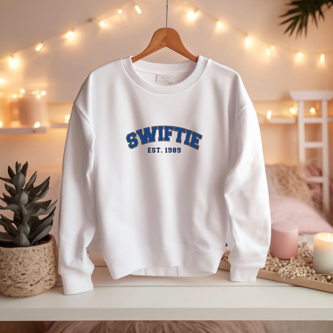 Swiftie Sweatshirt - Team Swiftie Crewneck - Swiftie 1989 - - Etsy