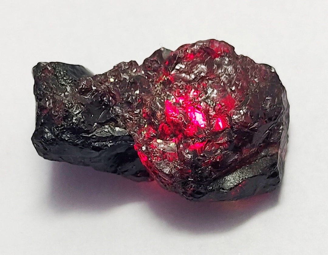 Natural Burma Red Painite Untreated Earth Mined Rare Burma Rough Loose ...