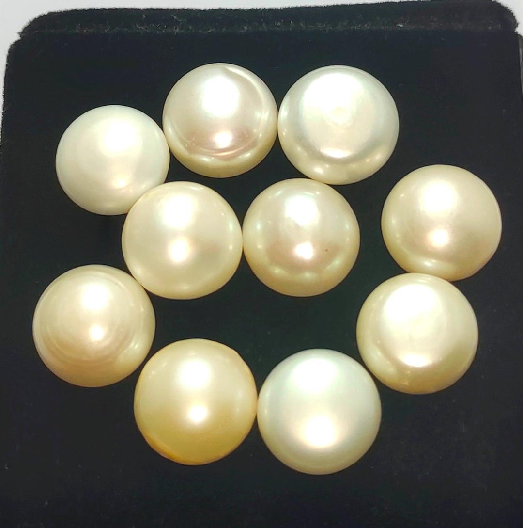 Cultured Freshwater White Pearl Cabochons: Round Gemstone Lot ...