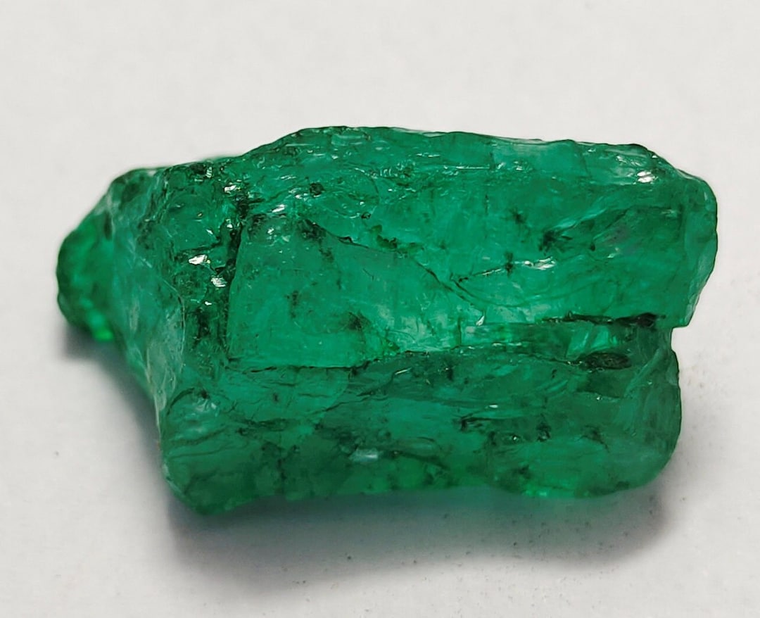 Natural Green Emerald African Rough Loose Gemstone Green Emerald ...