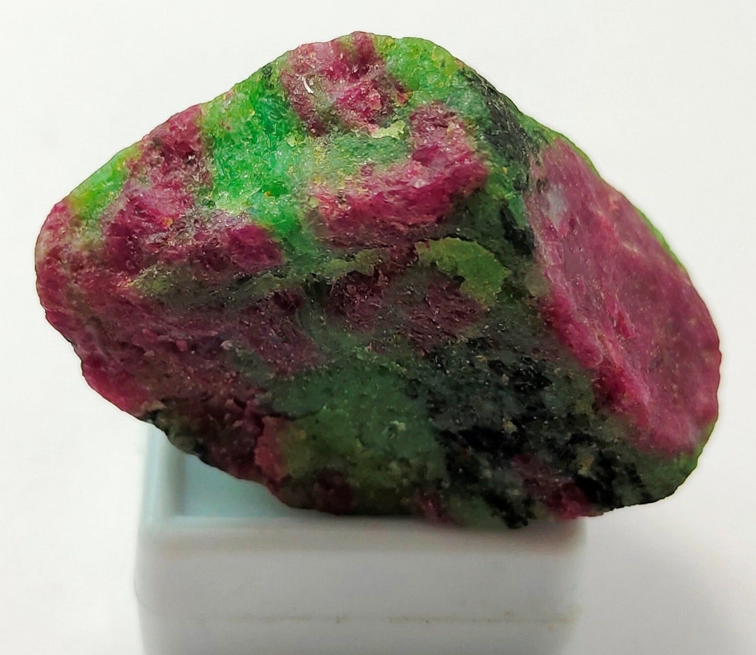 Natural Ruby Zoisite African Raw Rough Loose Gemstone Genuine Zoisite ...
