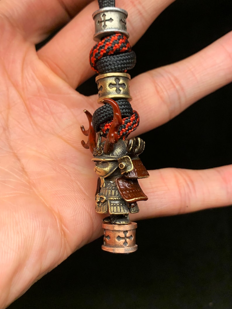 Custom Samurai Helmet Paracord Lanyard - 550 Paracord EDC Gear ...