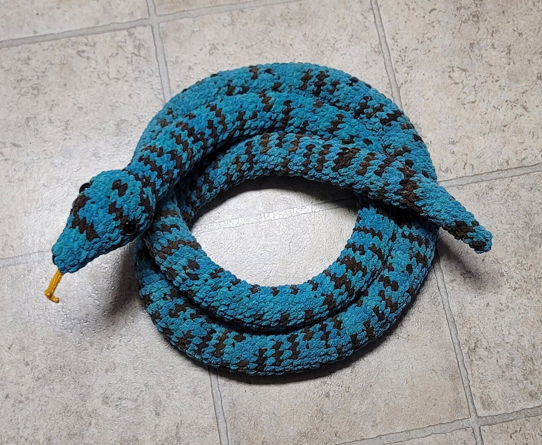8 Ft 10 in Snake Plush, Crochet Snake Plushie, Snake Amigurumi - Etsy