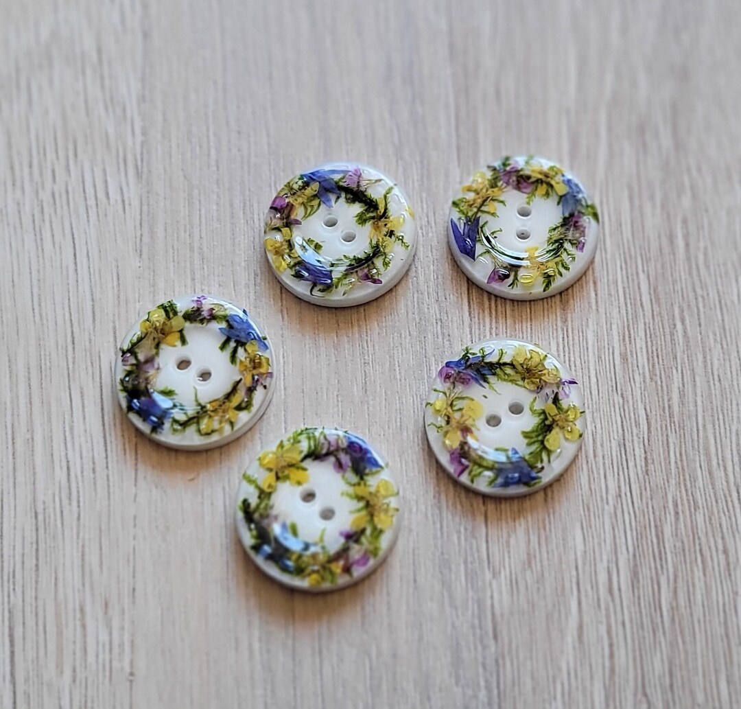 Floral Handmade Buttons in Pieces (not Sets)/ Epoxy Resin Buttons ...