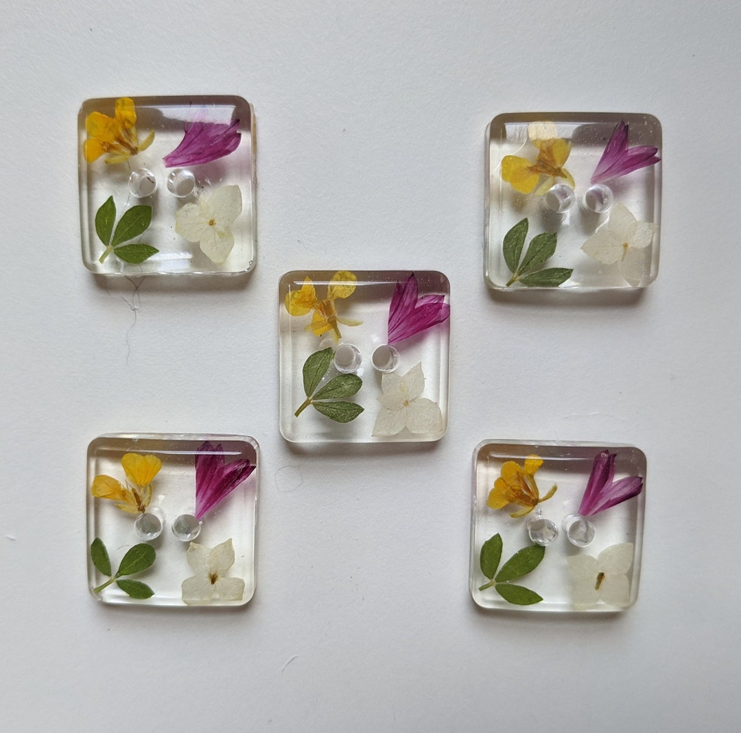 Floral Handmade Buttons in Pieces (not Sets)/ Epoxy Resin Buttons ...