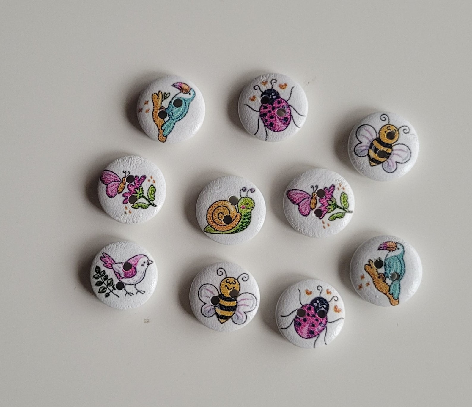 SET of 10 BUTTONS of Different ANIMALS/ Wooden Buttons/ Bee Button ...