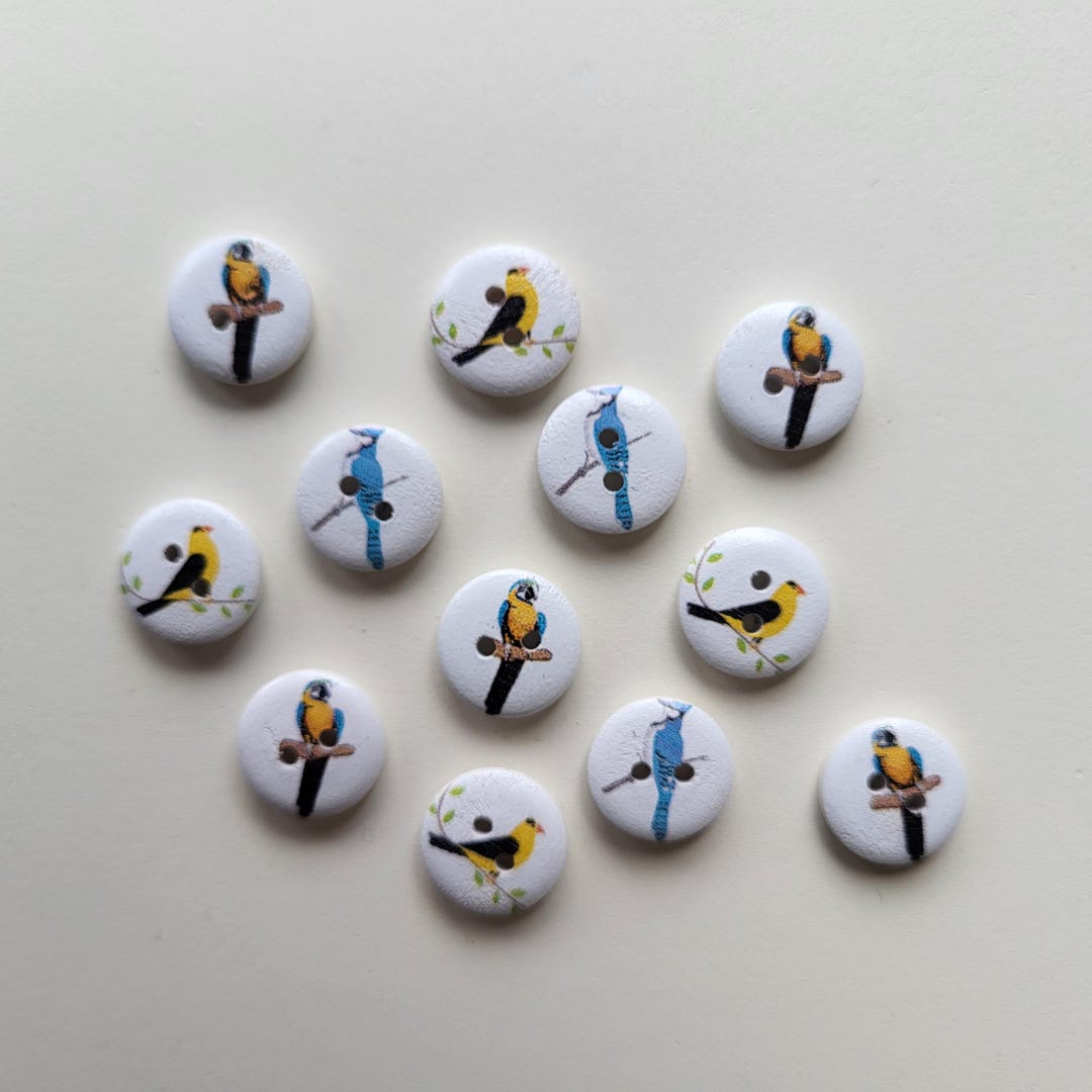 Set of 12 Buttons of Different Birds/ Wooden Buttons/ Bird Buttons ...