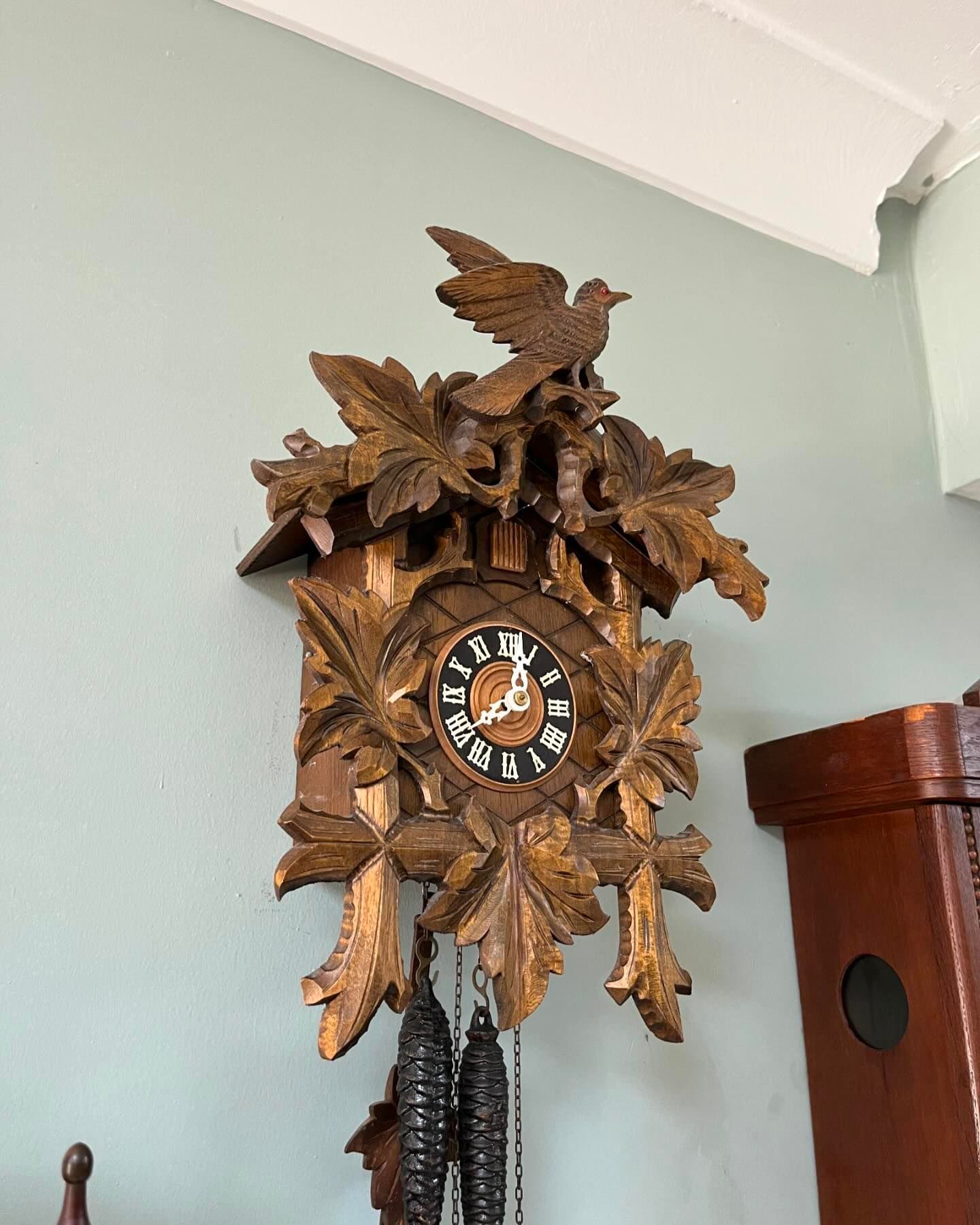 Antique Cuckoo Clock With Wind-up Mechanism and Wooden Case | 38x30 Cm ...