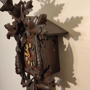 Rare 1930s/40s German Kaiser Giant Hunter-themed Mechanical Cuckoo ...